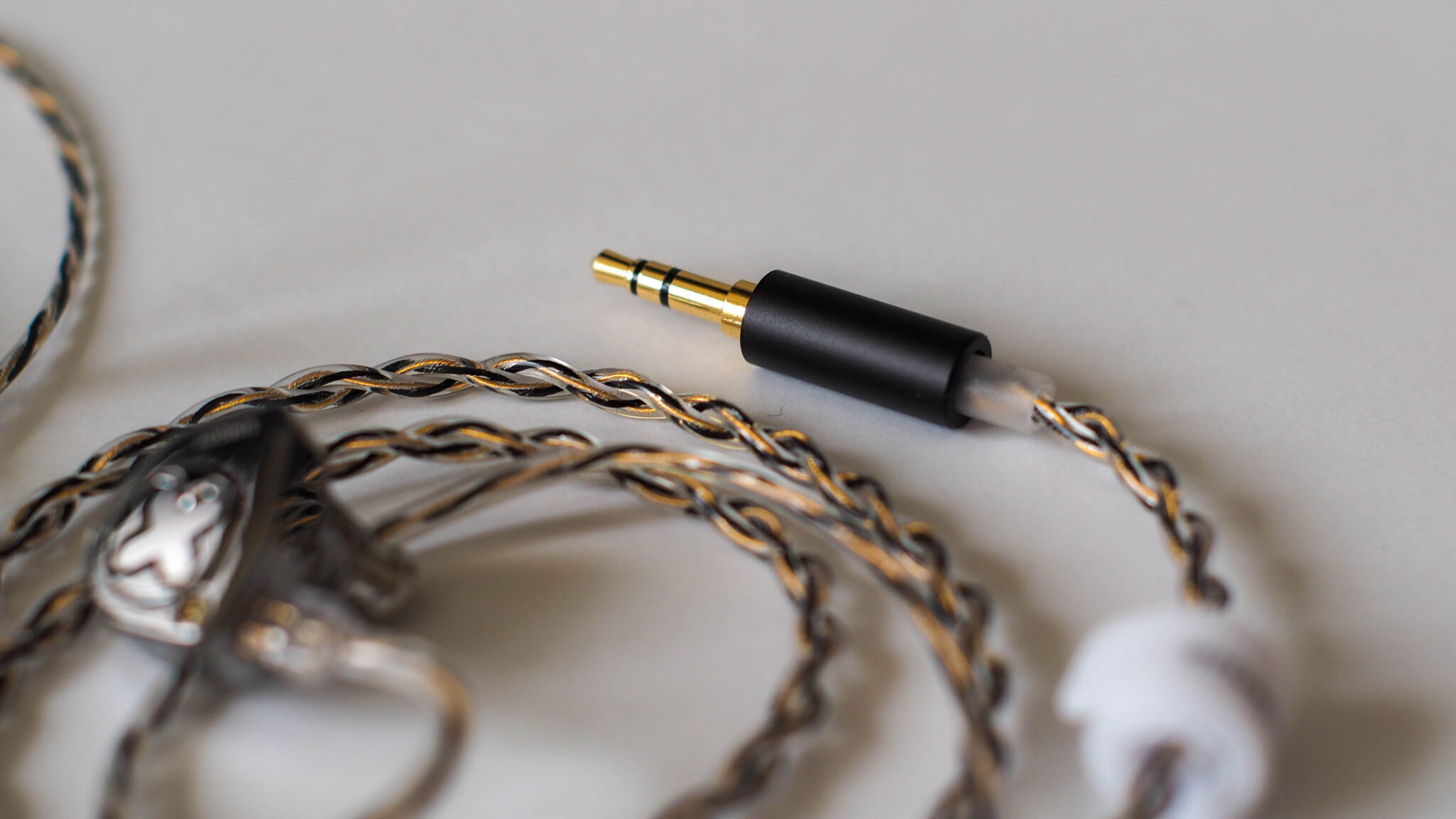 Simgot EW300 Tribrid IEM Review - Perrivan Audio